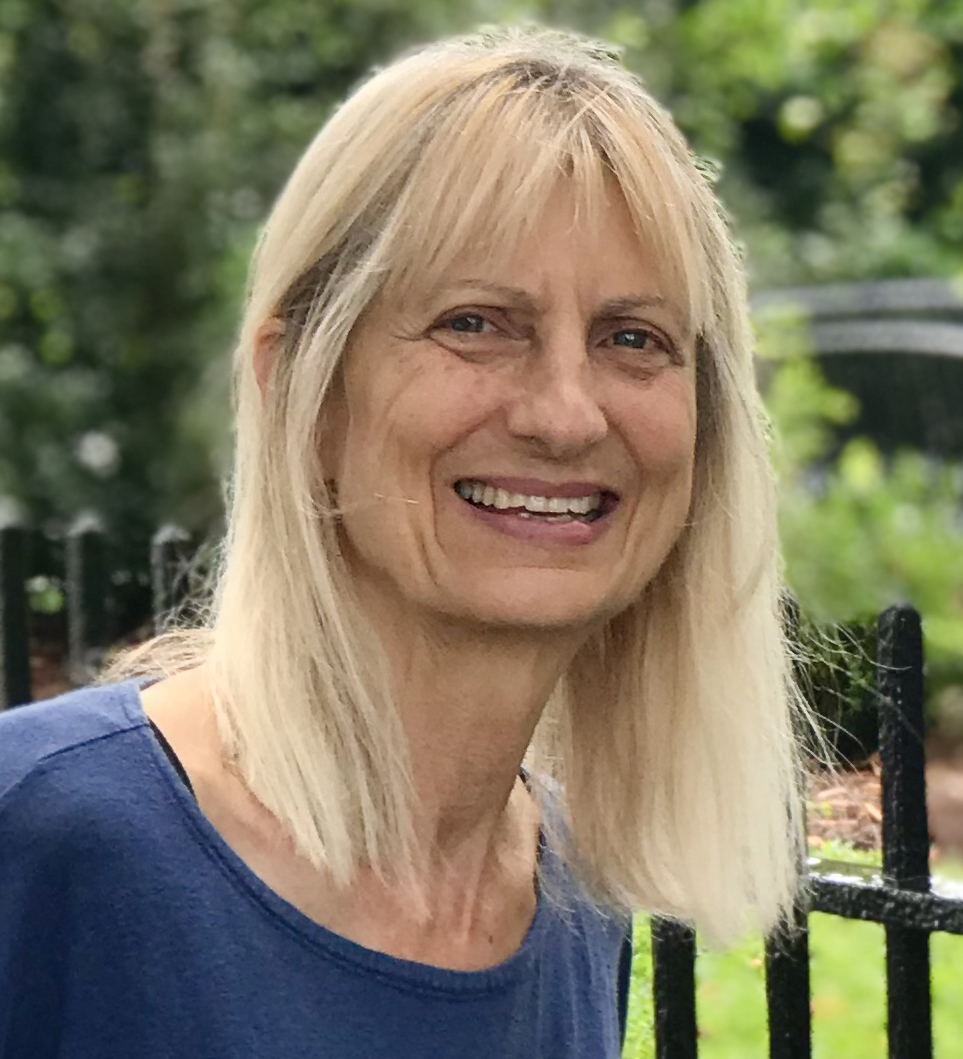 NCJW Section presents Vivian Cahn with President's Award - Crescent ...
