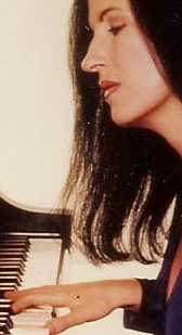 Acclaimed playwright, pianist Israela Margalit presents emotional ...