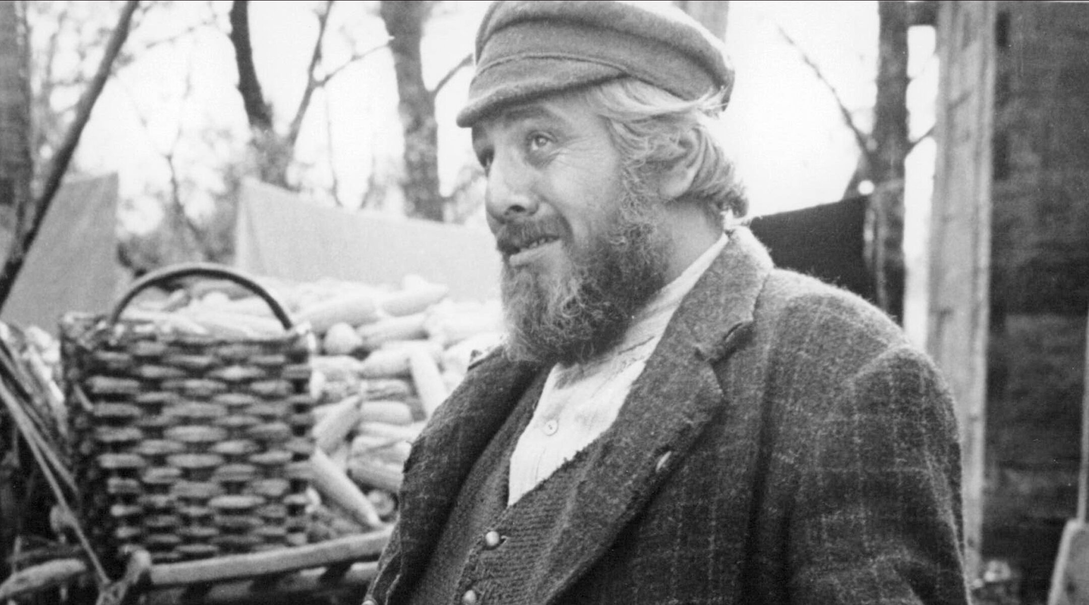 Chaim Topol, Israeli actor who played Tevye in 1971 ‘Fiddler on the ...