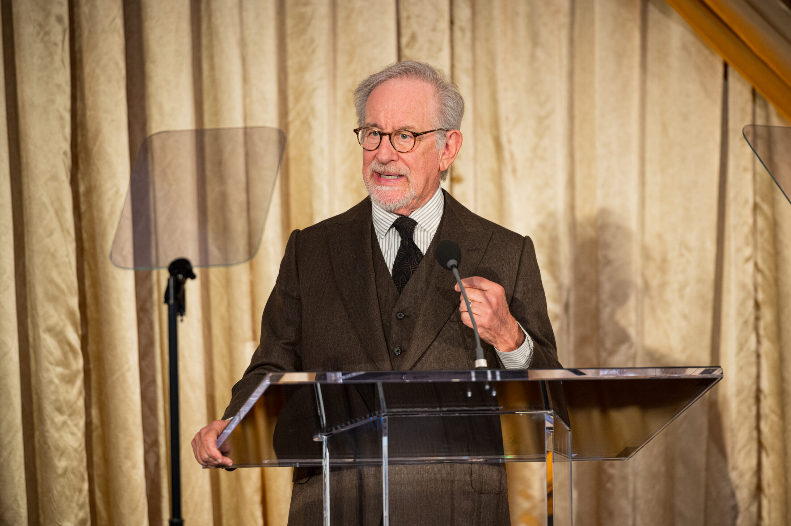 Steven Spielberg decries ‘machinery of extremism’ on campus and laments ...