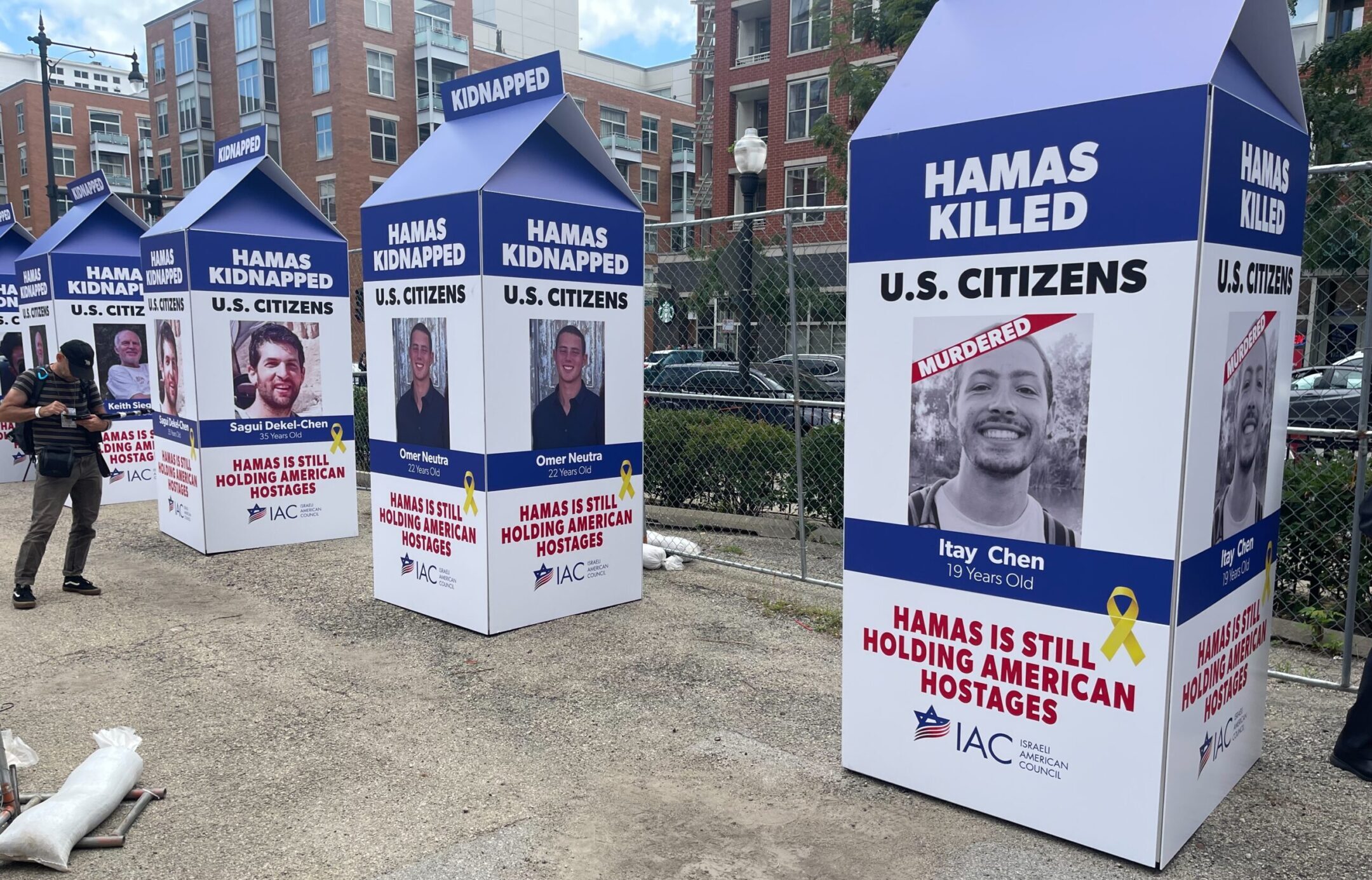 At Chicago’s Hostage Square, a mile from the DNC, quiet reflection aims ...